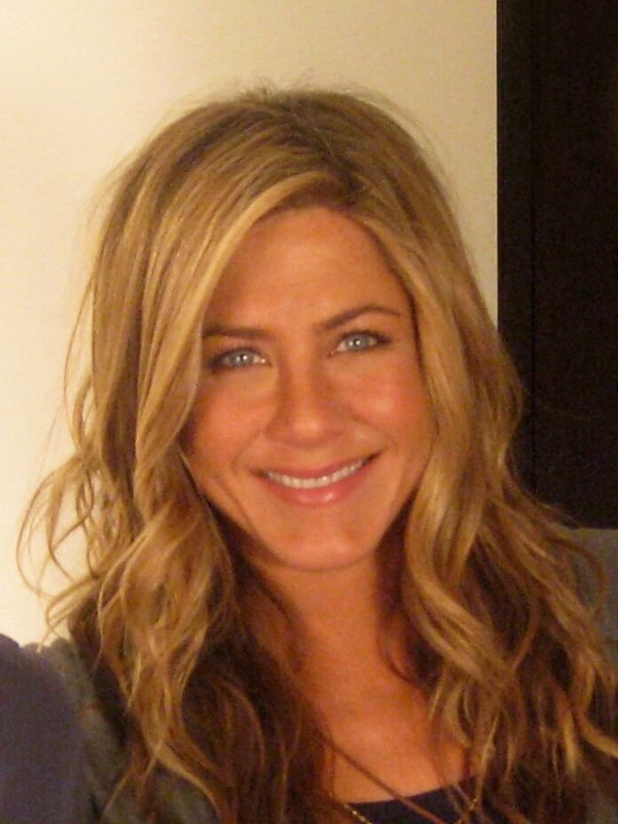 Paparazzi Photos of Jennifer Aniston Without Makeup Confirm What We've ...